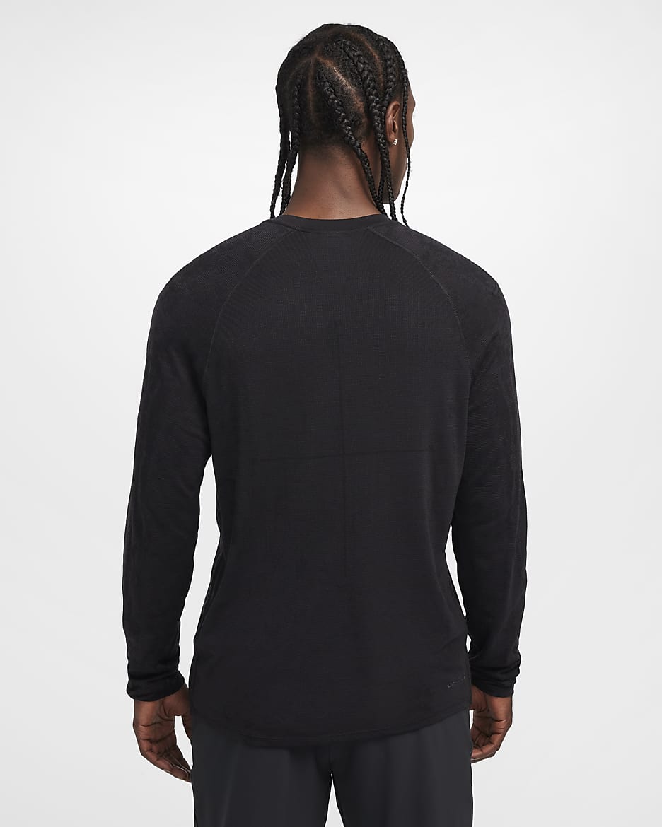 Nike APS Men's Dri-FIT ADV Long-Sleeve Versatile Top. Nike AU