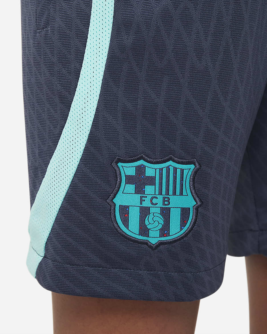 F.C. Barcelona Strike Third Older Kids' Nike Dri-FIT Football Knit Shorts. Nike IL