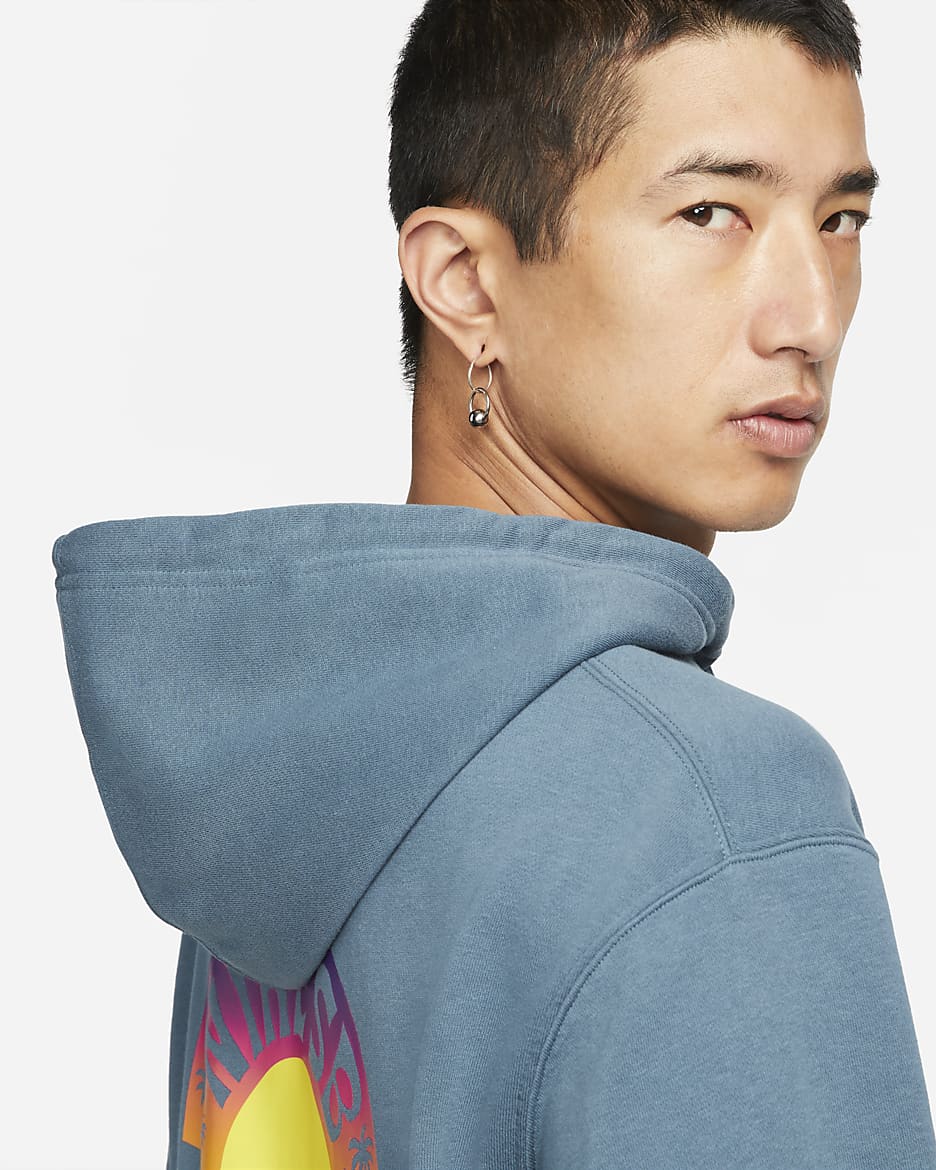 Nike SB Graphic Skate Hoodie. Nike.com