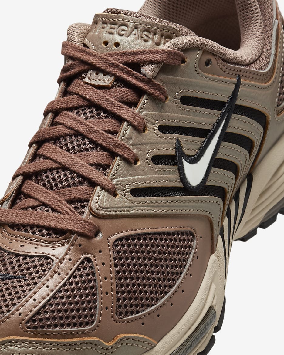 Nike Air Pegasus 2005 COR Women's Shoes. Nike IE