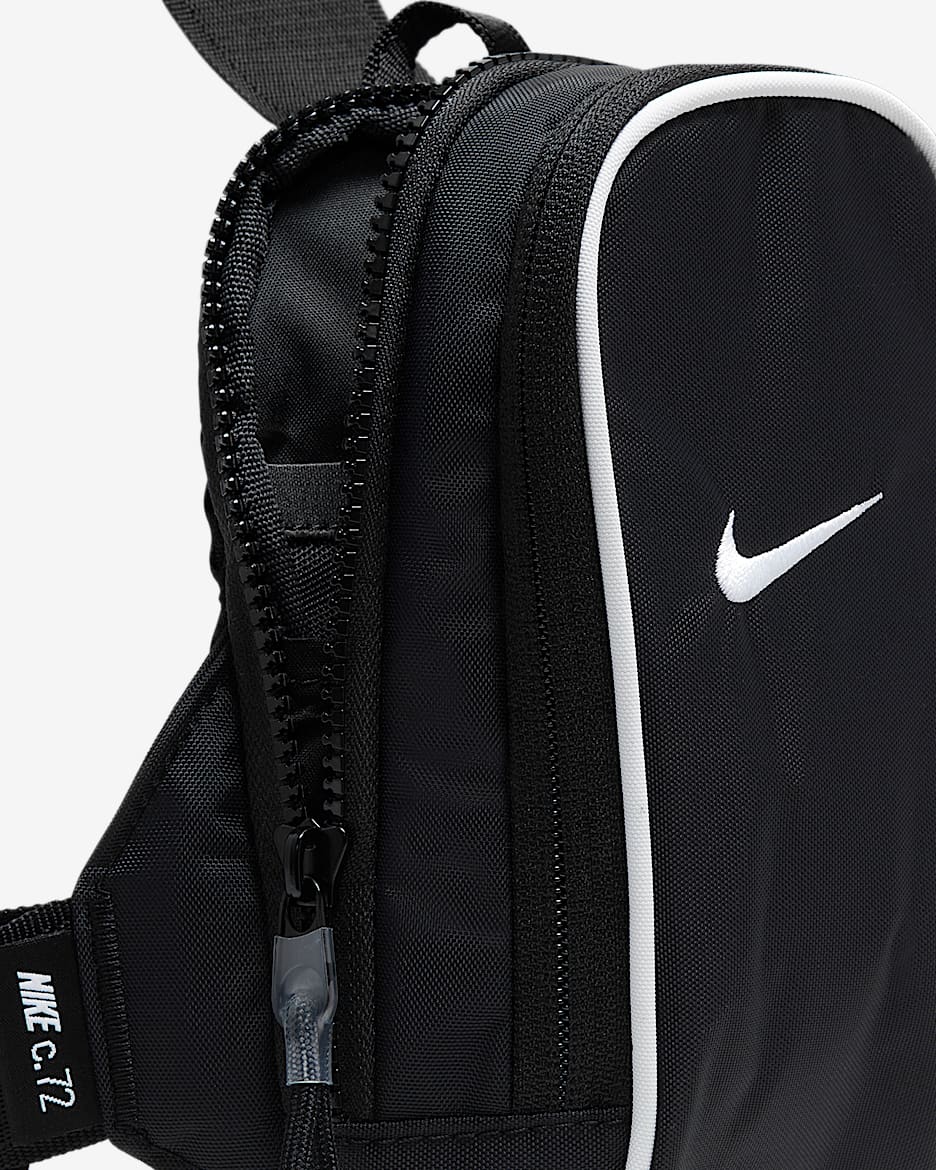 Nike Basketball Essentials Cross-Body Bag (1L). Nike IN