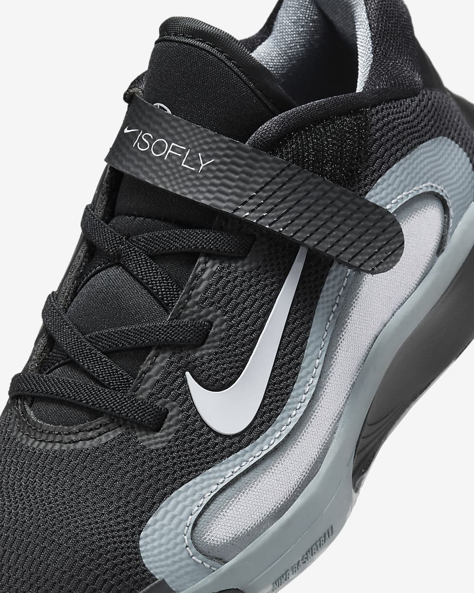 Nike IsoFly Younger Kids' Basketball Shoes. Nike SG