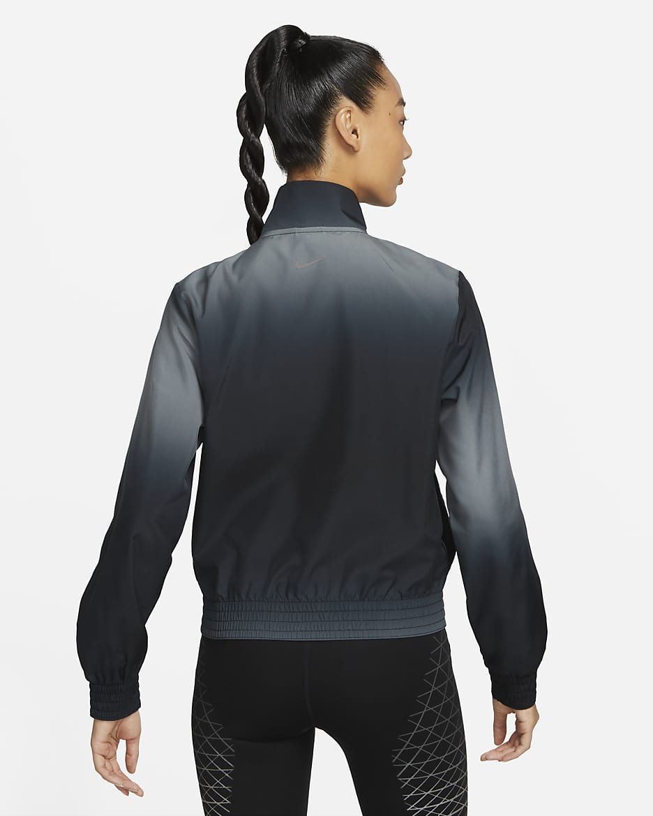 Nike Dri-FIT Swoosh Run Women's Printed Running Jacket. Nike IN