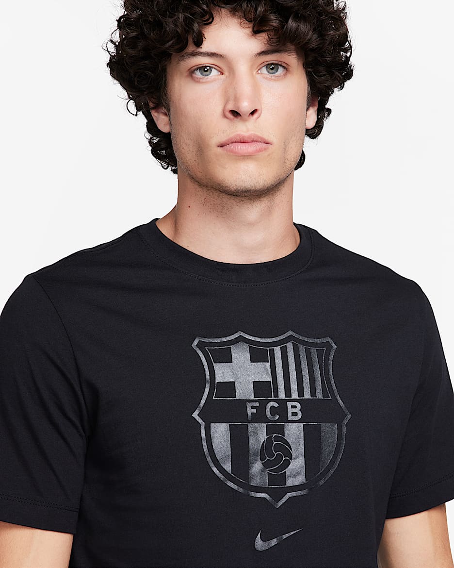 F.C. Barcelona Crest Men's Football T-Shirt. Nike MY