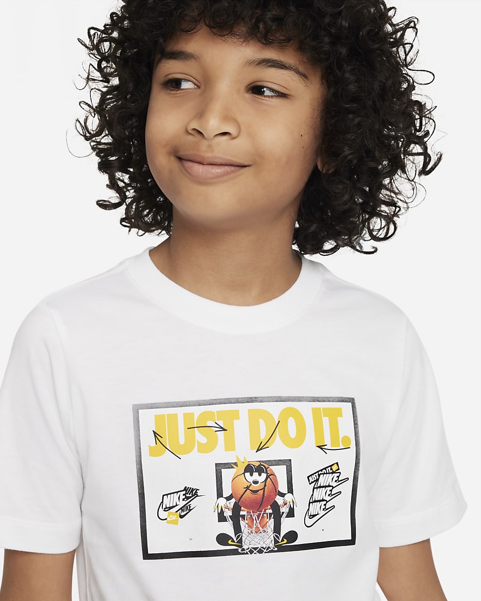 Nike Sportswear T-Shirt für ältere Kinder. Nike DE