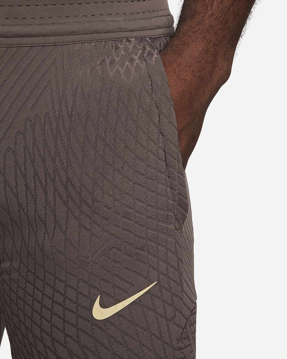 Tottenham Hotspur Strike Elite Third Nike Dri-FIT ADV Fußballhose aus Strickmaterial für Herren ...