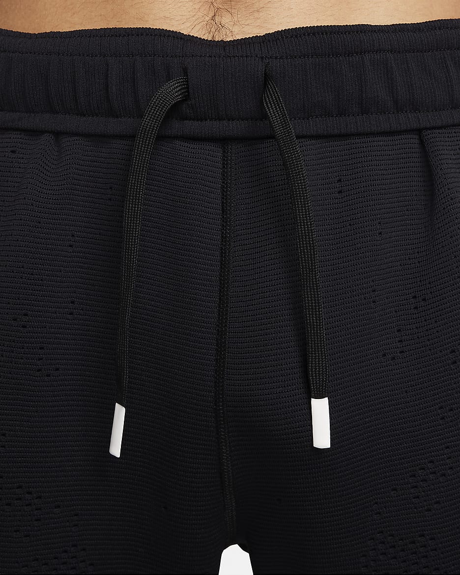 Nike APS Men's Therma-FIT Versatile Trousers. Nike HR