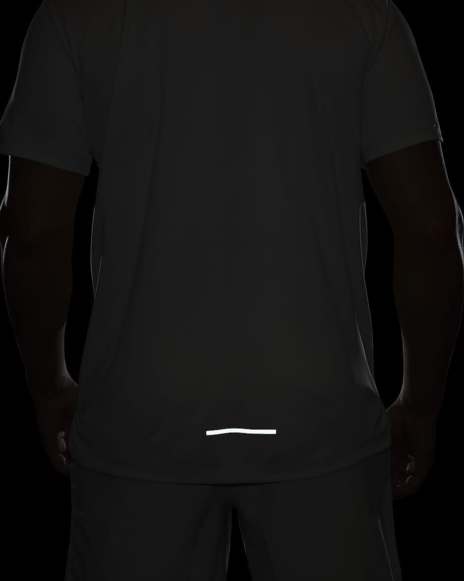 Nike Miler Kurzarm-Laufoberteil mit Grafik für Herren. Nike CH