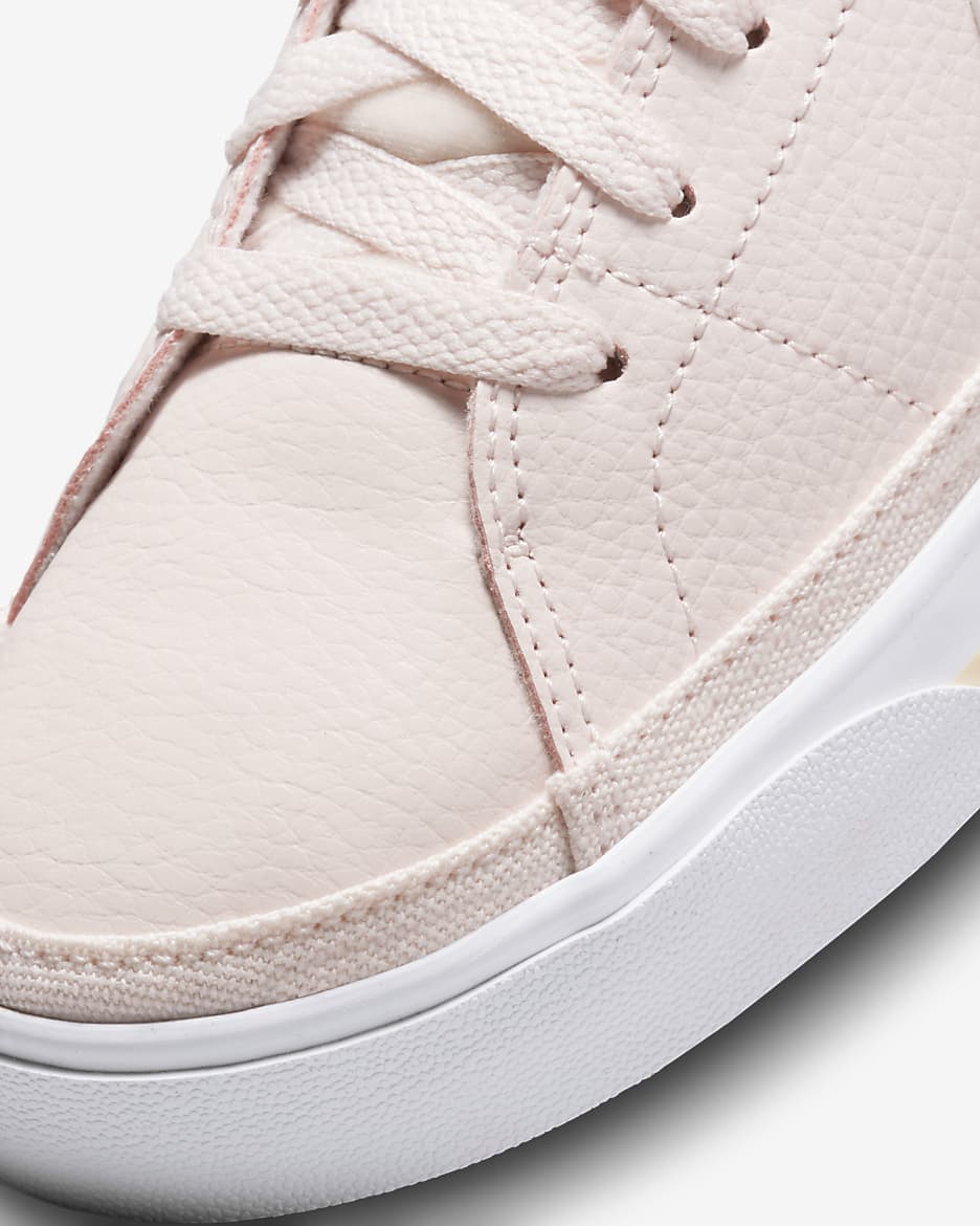 NikeCourt Legacy Women's Shoes. Nike LU