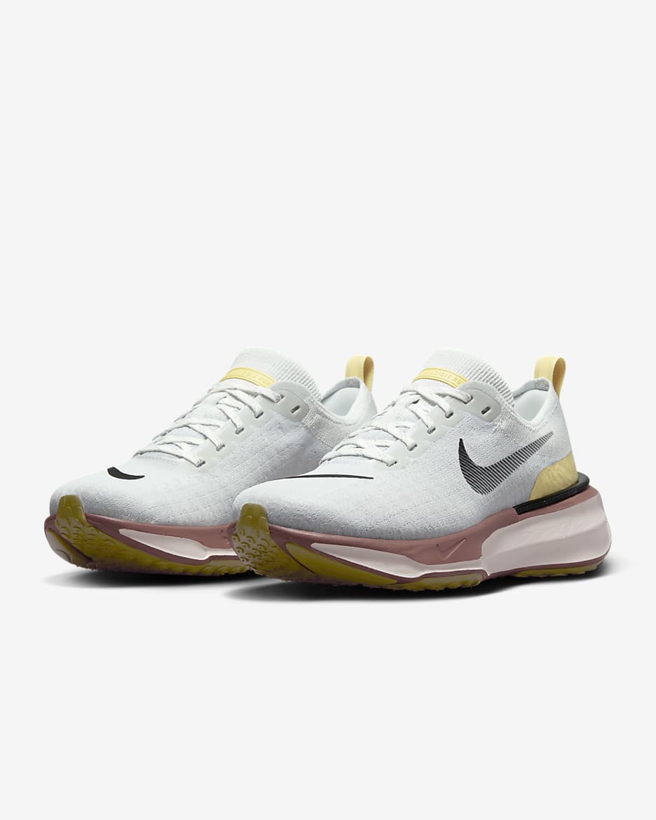 Tenis de correr en carretera para mujer (extraanchos) Nike Invincible 3 ...