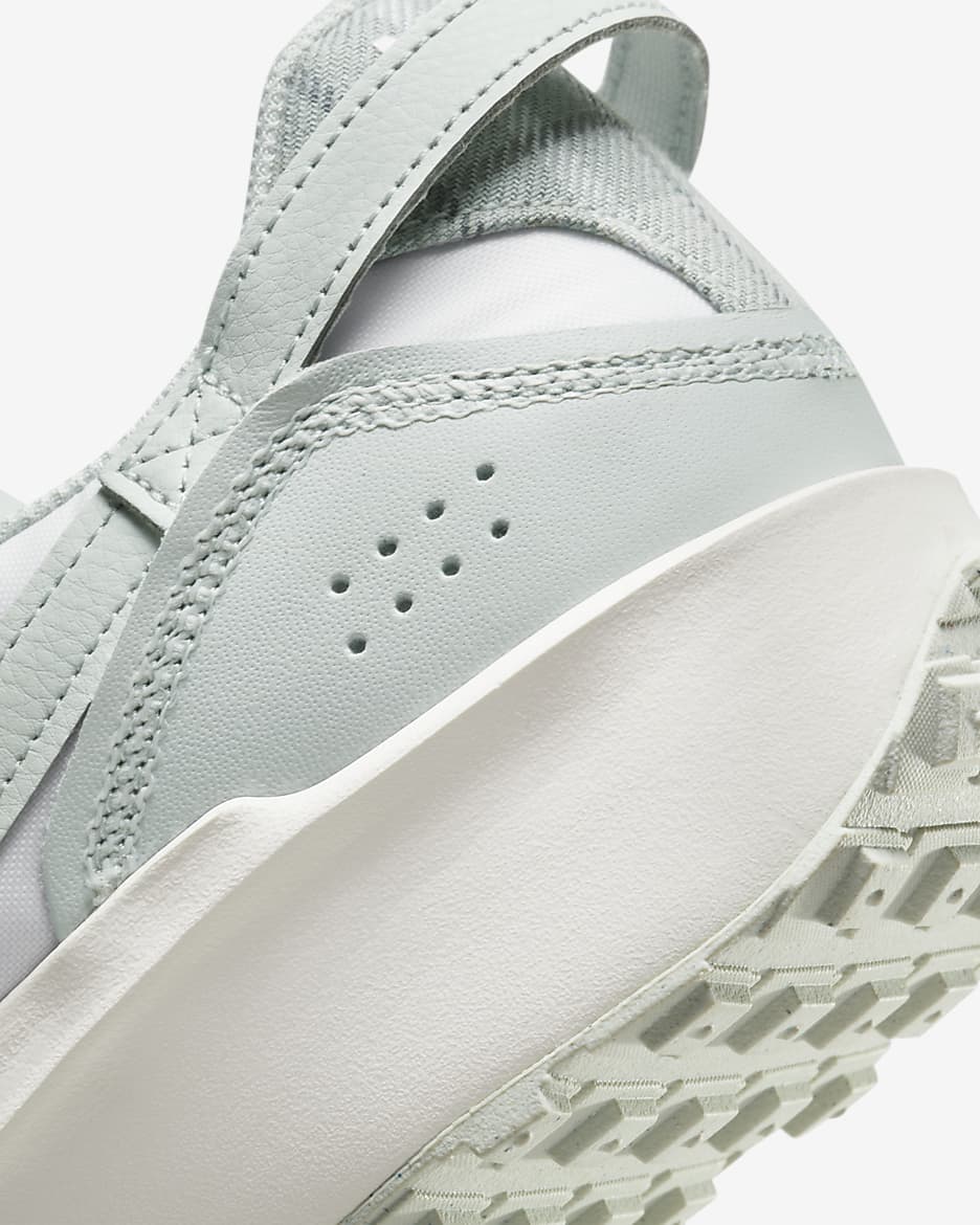 Nike Waffle Debut Premium Men's Shoes. Nike IN