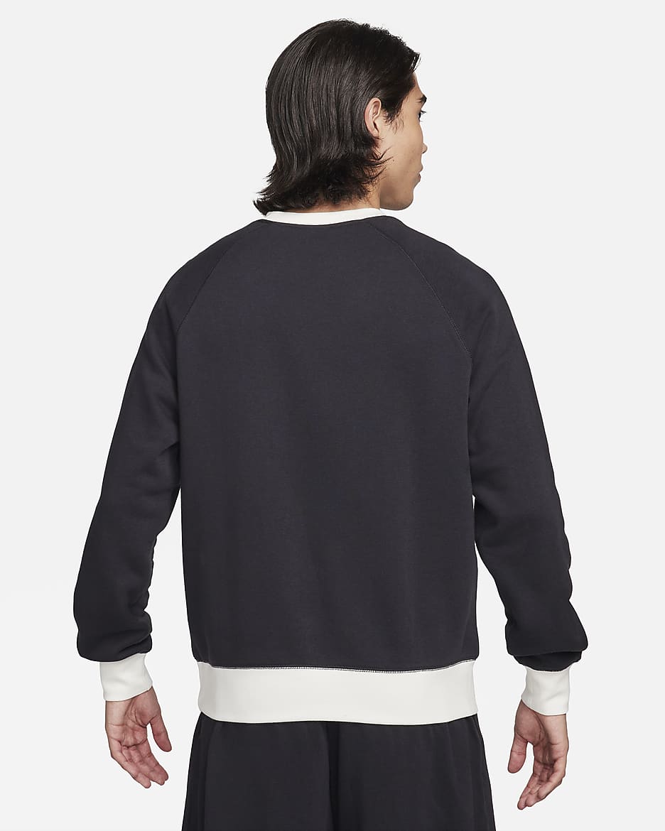 Nike Club Fleece Men's Long-Sleeve Raglan Crew. Nike PT