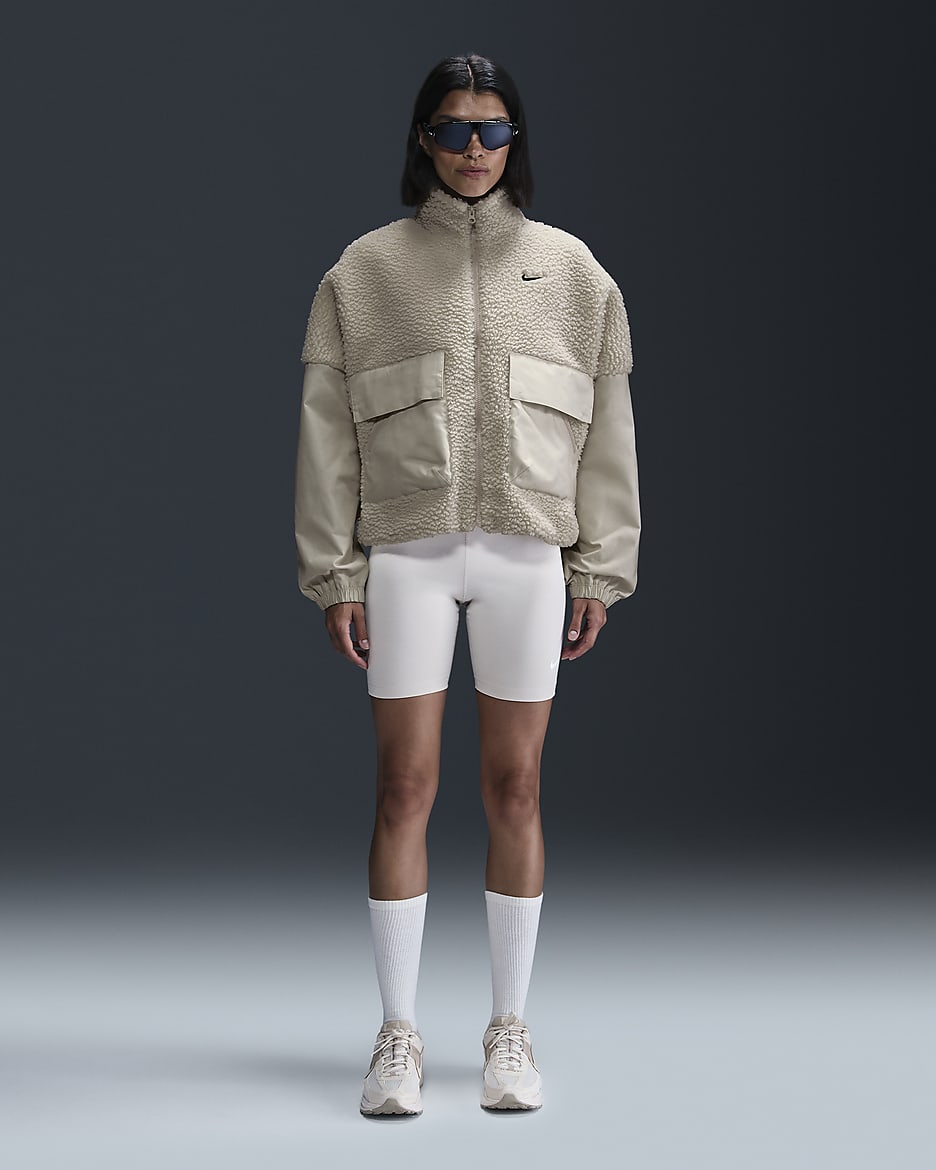 Nike Sportswear Essential Women's Oversized Cosy Jacket. Nike IL