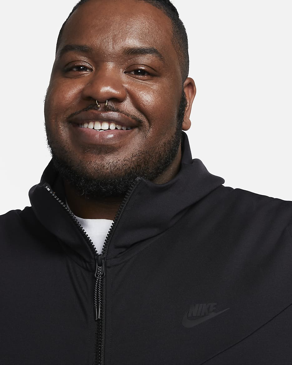 Nike Sportswear Tech Fleece Lightweight hettejakke til herre. Nike NO
