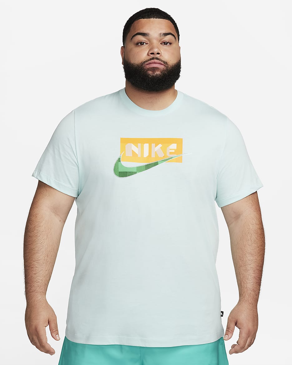 Nike Sportswear Men's T-Shirt. Nike.com