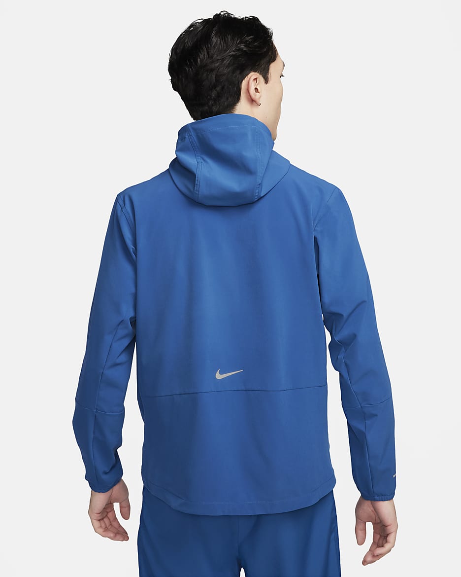Nike Unlimited Men's Repel Hooded Versatile Jacket. Nike IN