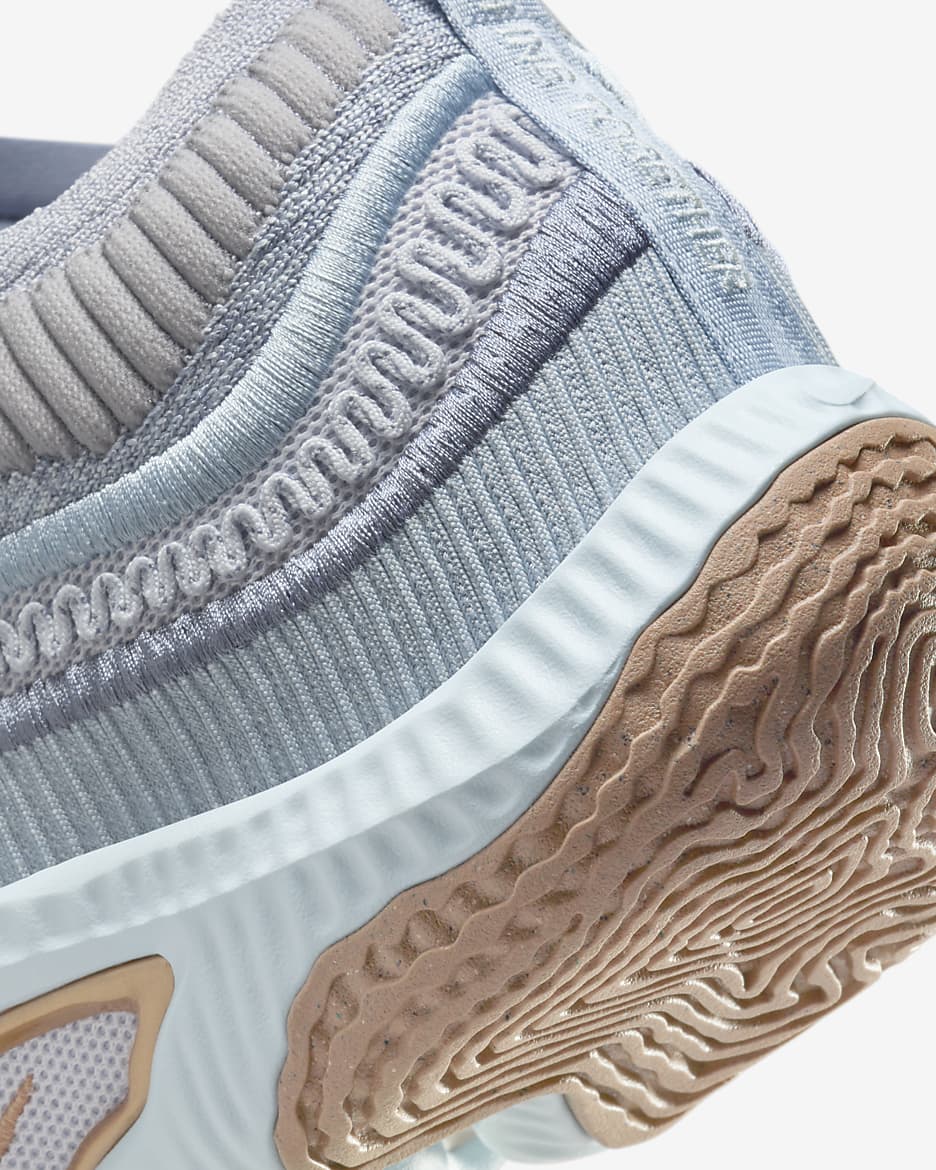 Cosmic Unity 3 Women's Basketball Shoes. Nike.com