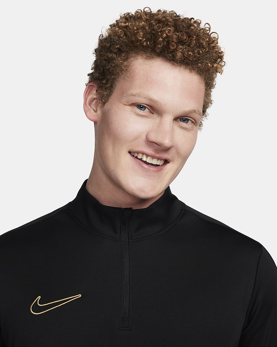 Nike Academy Men's Dri-FIT 1/2-Zip Football Top. Nike HU