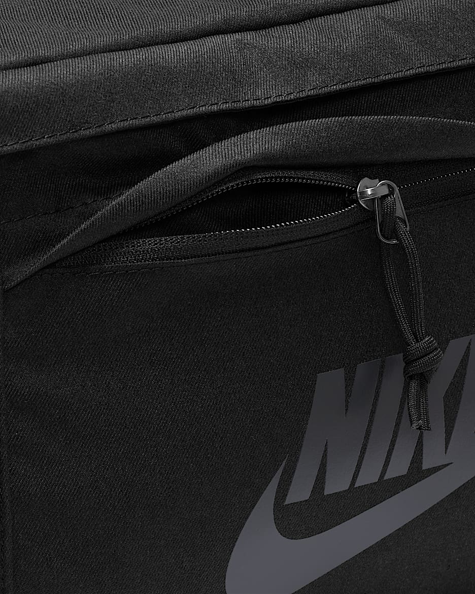 Nike Tech 腰包 (10 公升)。Nike TW