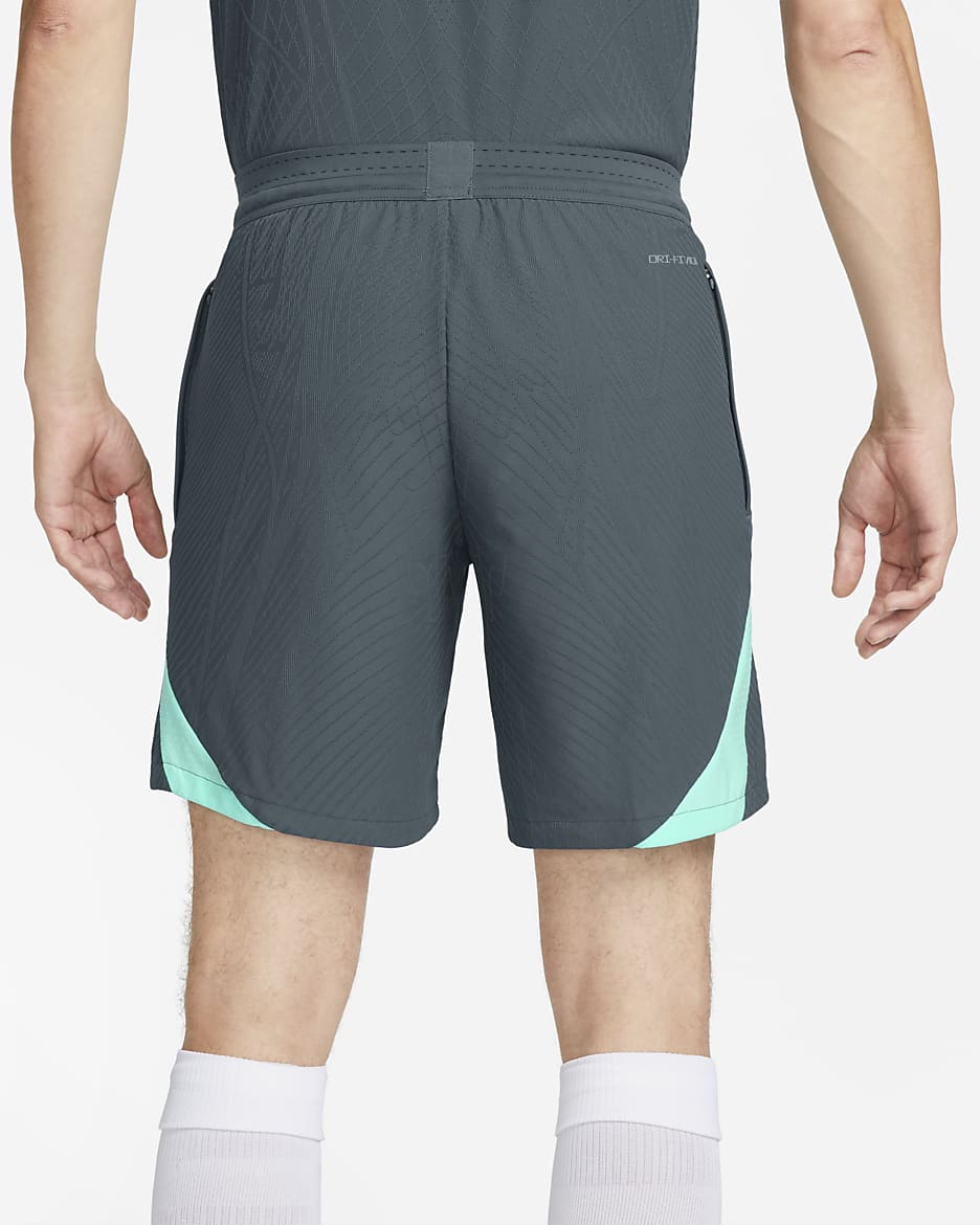 F.C. Barcelona Strike Elite Men's Nike Dri-FIT ADV Knit Football Shorts. Nike RO