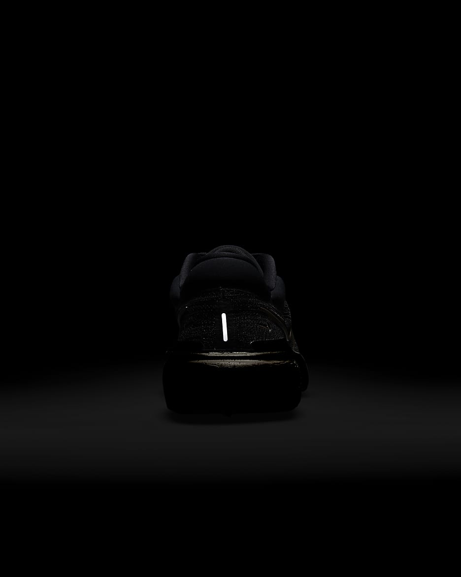 Tenis de correr en carretera para mujer Nike Invincible. Nike MX