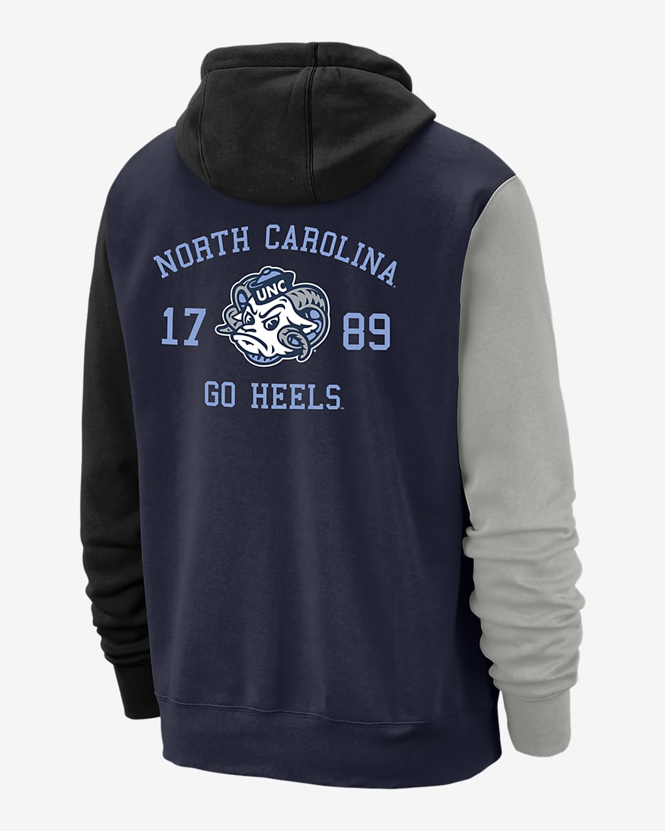 UNC Club Fleece Men's Nike College Hoodie. Nike.com