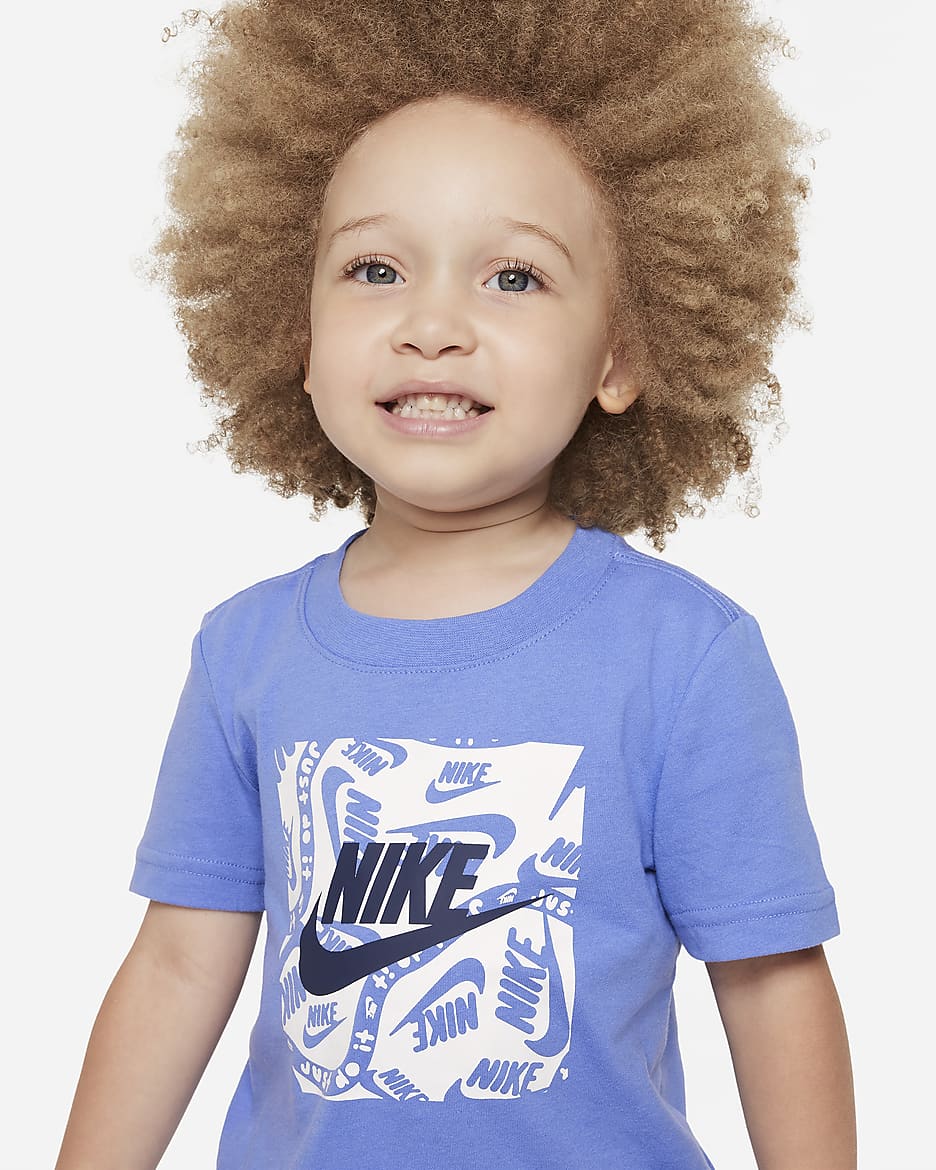Playera infantil Nike Brandmark Square Basic Tee. Nike.com