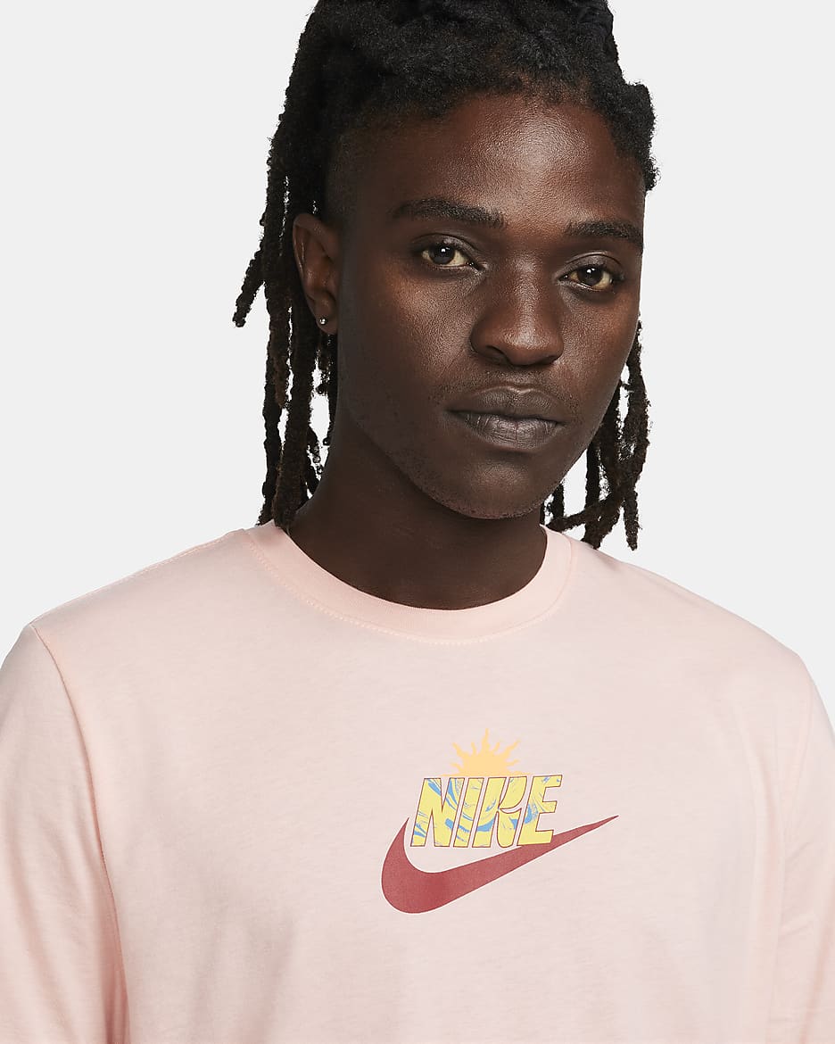 Nike Sportswear T-Shirt. Nike.com