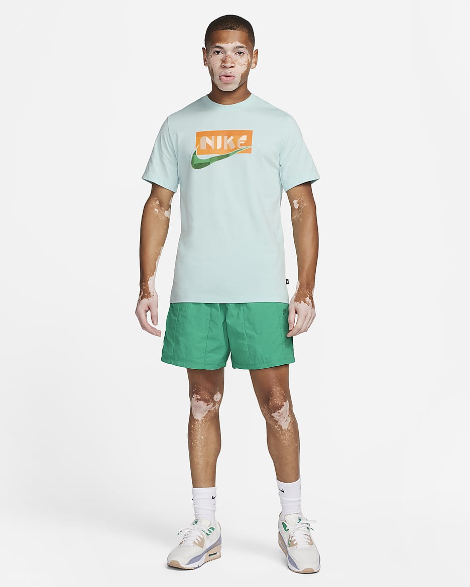 Nike Sportswear Men's T-Shirt. Nike.com