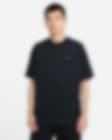 Nike Solo Swoosh T-Shirt. Nike AT