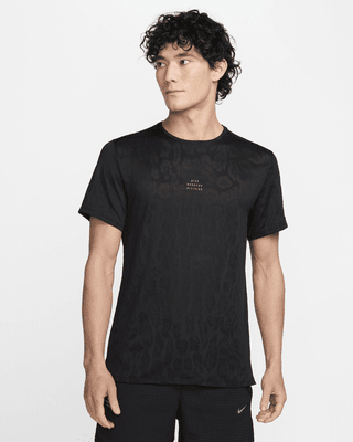 Nike Rise 365 Run Division Men's Dri-FIT Short-Sleeve Running Top. Nike IN
