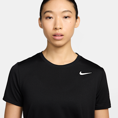 Nike Dri-FIT 女款 T 恤。Nike TW