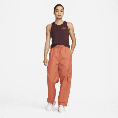Liverpool F.C. Women's Cropped Football Tank. Nike SI