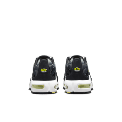 Nike Air Max Plus Older Kids' Shoe. Nike SI