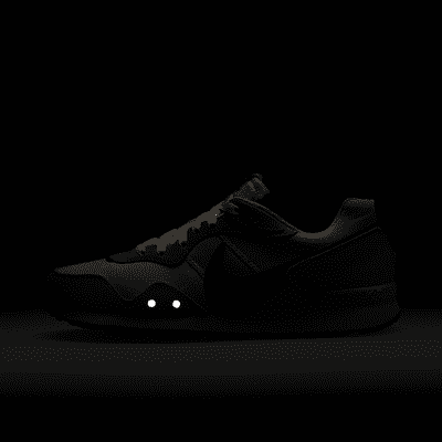 Nike Venture Runner Men's Shoe. Nike ID