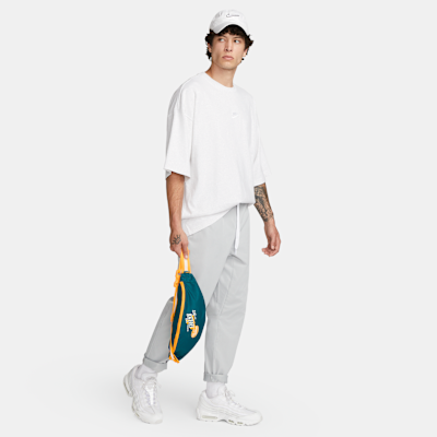 Nike Heritage Hip Pack (3L). Nike IN
