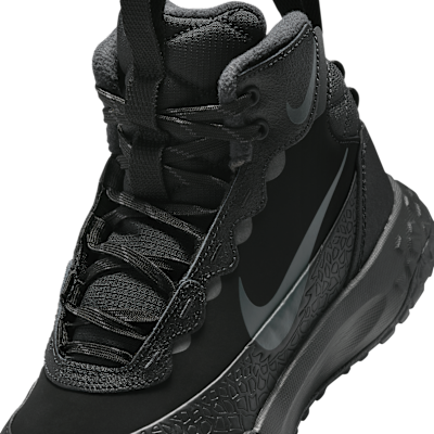 Nike Terrascout Older Kids' Boots with Reflective Design Accents. Nike UK
