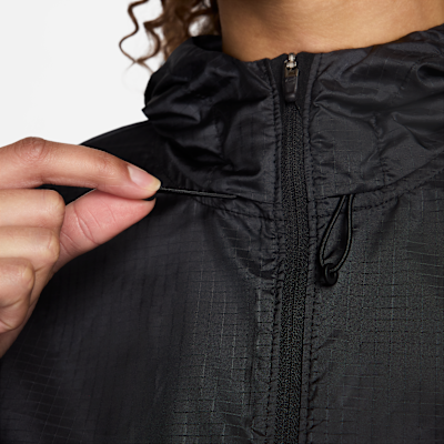 Nike Essential Women's Running Jacket. Nike SE
