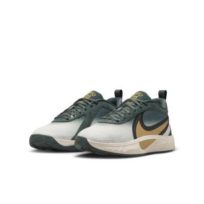 Giannis Freak 6 Older Kids' Basketball Shoes. Nike VN