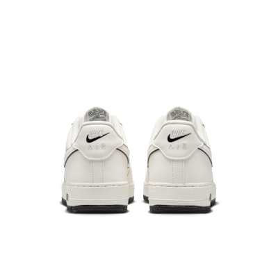 Nike Air Force 1 '07 Men's Shoes. Nike HR