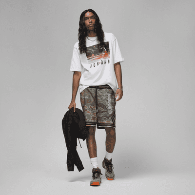 Jordan x UNDEFEATED Men's T-Shirt. Nike AE