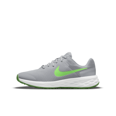 Nike Revolution 6 Older Kids' Road Running Shoes. Nike DK