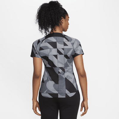 Chelsea F.C. Academy Pro Third Women's Nike Dri-FIT Football Pre-Match Short-Sleeve Top. Nike LU
