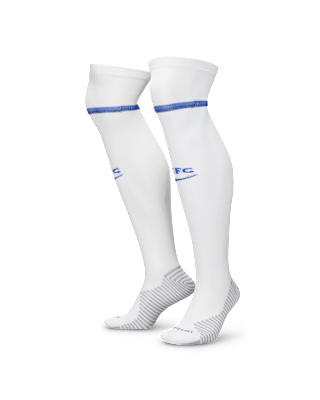 Chelsea F.C. Strike Home Nike Dri-FIT Football Knee-High Socks. Nike DK