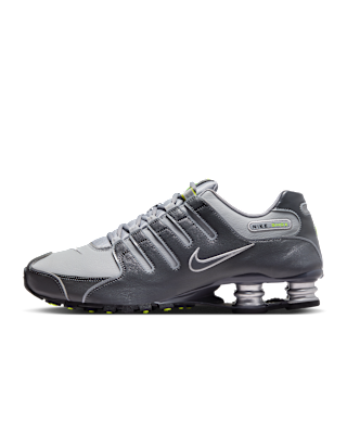 Chaussure Nike Shox NZ pour Homme. Nike CH