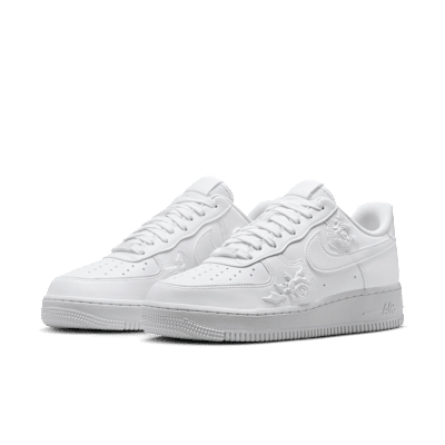 Γυναικεία παπούτσια Nike Air Force 1 '07. Nike GR