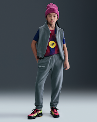 FC Barcelona Air Older Kids' Nike Football Pants. Nike LU