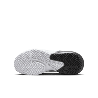 LeBron Witness 7 Older Kids' Basketball Shoes. Nike VN