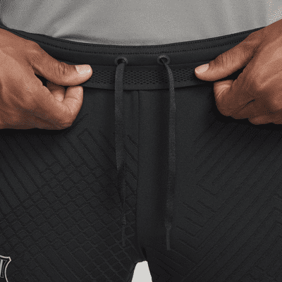 F.C. Barcelona Strike Elite Men's Nike Dri-FIT ADV Knit Football Pants. Nike LU