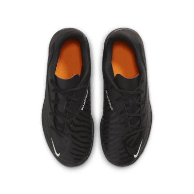 Nike Jr. Phantom GX Club IC Older Kids' Indoor Court Football Shoes ...